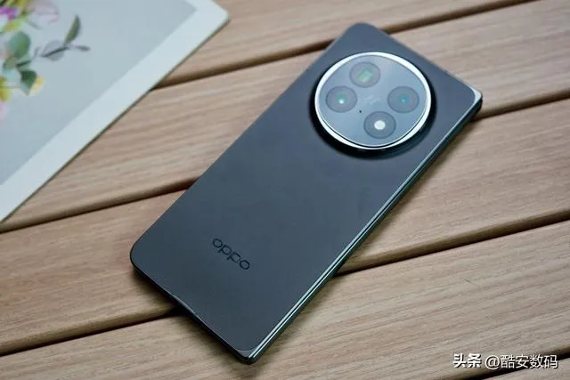 不將就的最薄大摺疊——OPPO Find N5體驗 – PCNow