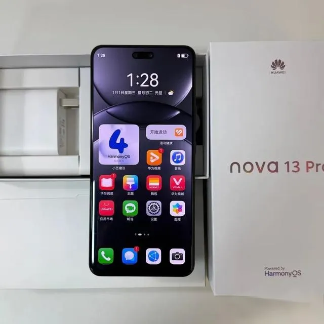 華為nova13 Pro全面評測：年輕人的時尚影像旗艦 – PCNow