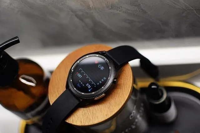 618智能手錶推薦：dido E10血壓心電手錶 給你醫療級的血壓監測體驗 – PCNow