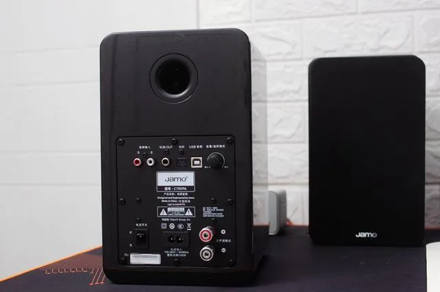 顏值與性能兼備！JAMO尊寶 時尚系列C705PA桌面發燒級HIFI書架音箱 – PCNow