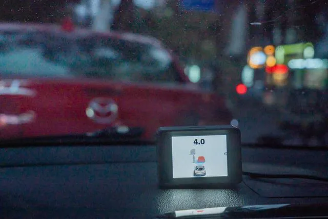 好物分享｜佑途C2M Pro評測：首款有3D動態顯示屏的行車記錄儀？ – PCNow